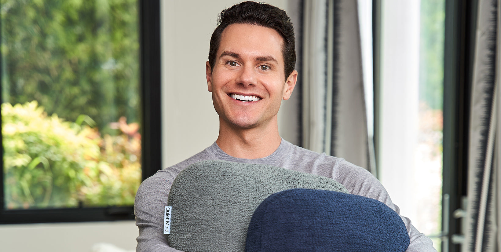 Feeling Alone? Here’s What to Do Without a Hug – Quiet Mind